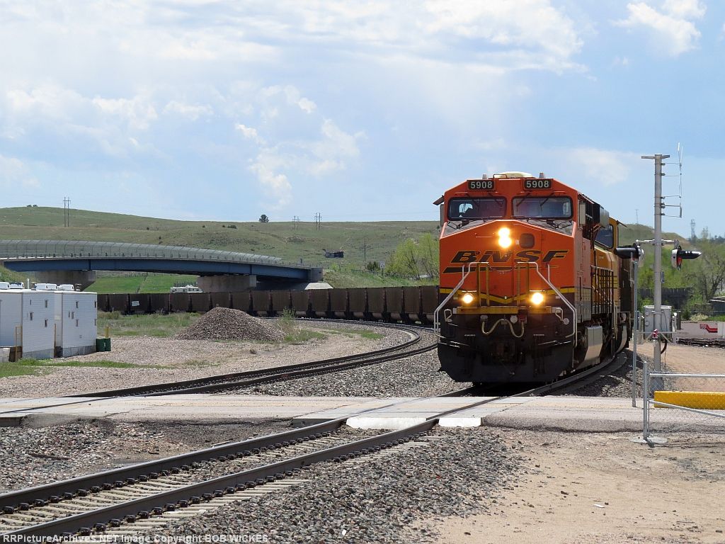 BNSF 5908